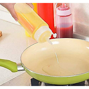 Bekith 12 pack 16 Oz Wide Mouth Plastic Squeeze Condiment Bottles with Twist On Cap Lids and Discrete Measurements, Empty Squirt Bottle For Sauce, Ketchup, Paint