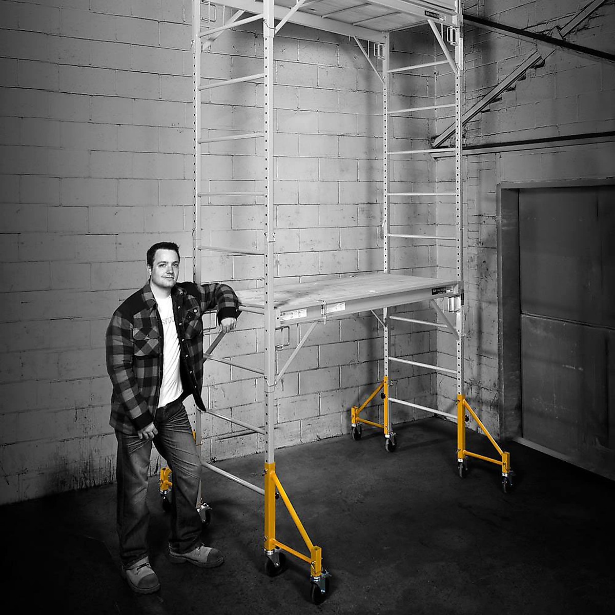 MetalTech 4 Pack Scaffold Outriggers, Baker Style Scaffolding Accessory Wheels, 14 Inch