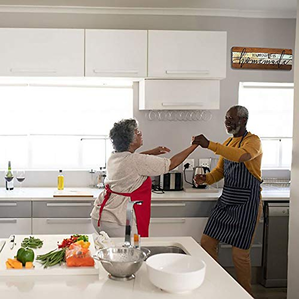 Farmhouse Wood Sign Wall Decor Love Sign Home Decor Wall Art-Happiness is Homemade-Kitchen Signs Wall Decor Size 16"x5"