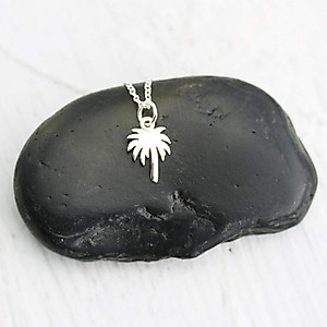 Yalice Tropical Palm Tree Pendant Necklace Chain Short Coconut Necklaces Jewelry for Women and Girls (Silver)