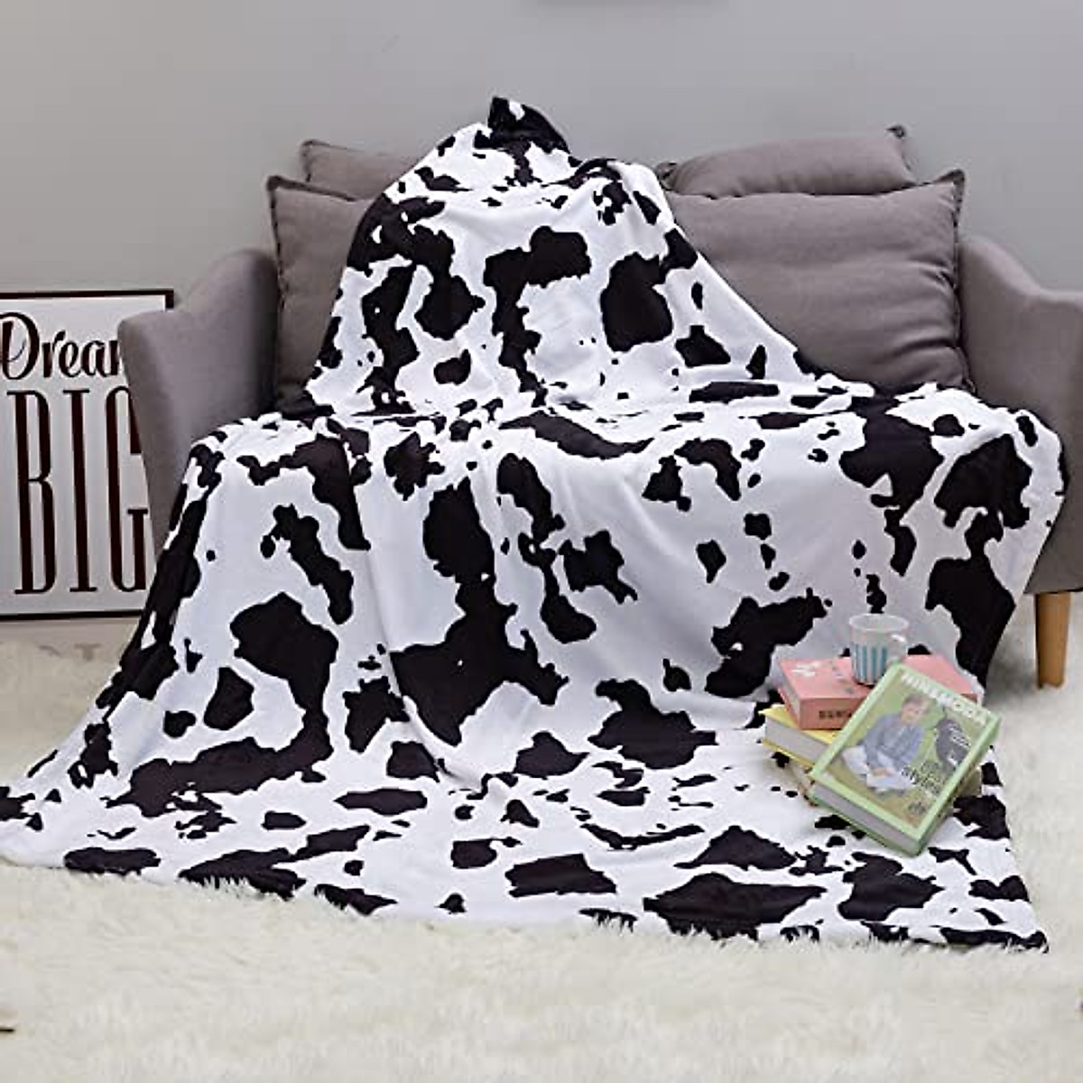 chifave Cow Print Blanket Fleece Black and White Cow Throw Blanket for Kids Adults Soft and Worm Blanket for Bed, Couch, Sofa All Season (Cow Print 50"x60")