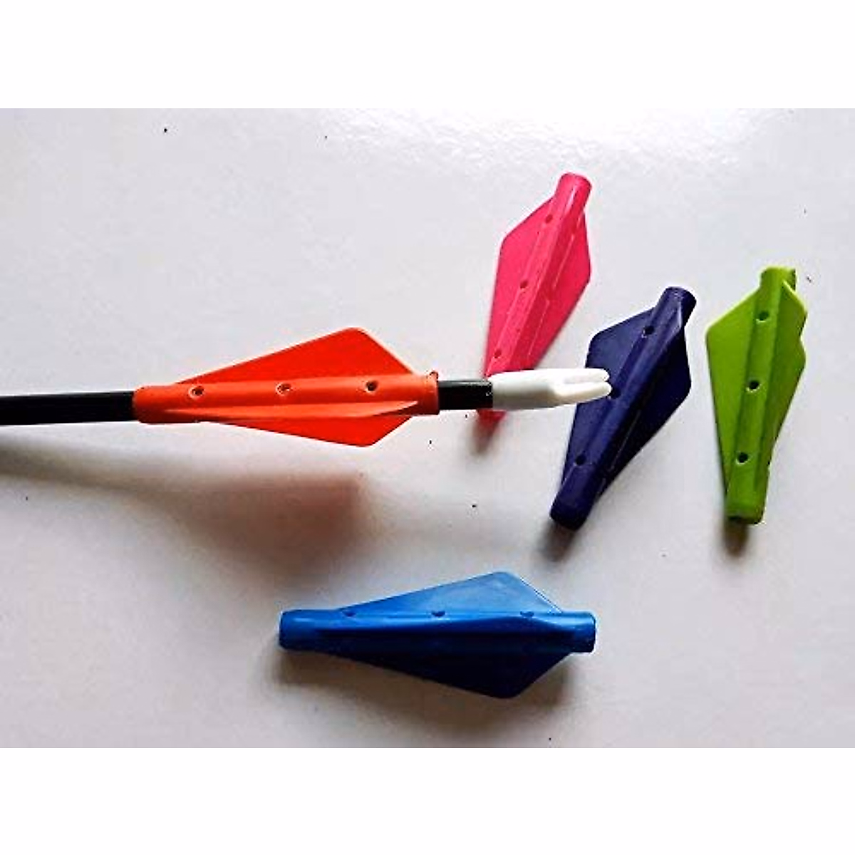 GPP 50pcs Arrow Feather TPE one-Piece Quickfletch Twister Vanes for Arrow Archery Fletching Arrow Vanes Suit for 7mm Arrow Shaft