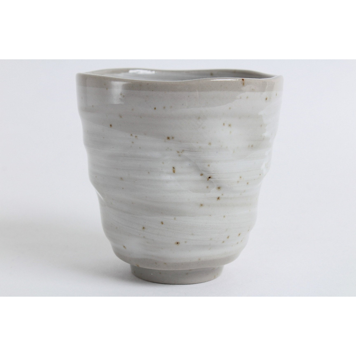 Mino ware Japanese Pottery Yunomi Chawan Tea Cup Running Rabbits Gray Sanaegama made in Japan (Japan Import) KSY007