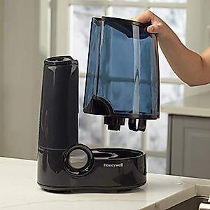Honeywell HWM-705B HWM705B Filter Free Warm Moisture Humidifier, Black