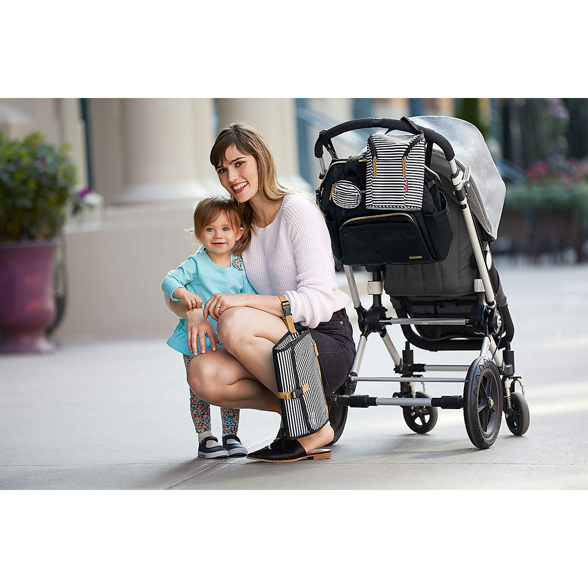 Skip Hop Baby Bottle Bag, Grab & Go, Black/White Stripe