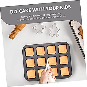 UPKOCH Bread Oven Candy Mold Black Metal Wedding Cake Pans Donut Baking Pans Metal Cake Homemade Chocolate Mold Cake Mold Kitchen Supply Ice Cubes Dividing Line Brownie Mousse Dessert