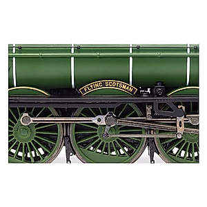 Hornby The Flying Scotsman A1Class 4472 OO Electric Model Train Set HO Track with US Power Supply R1255M , Green