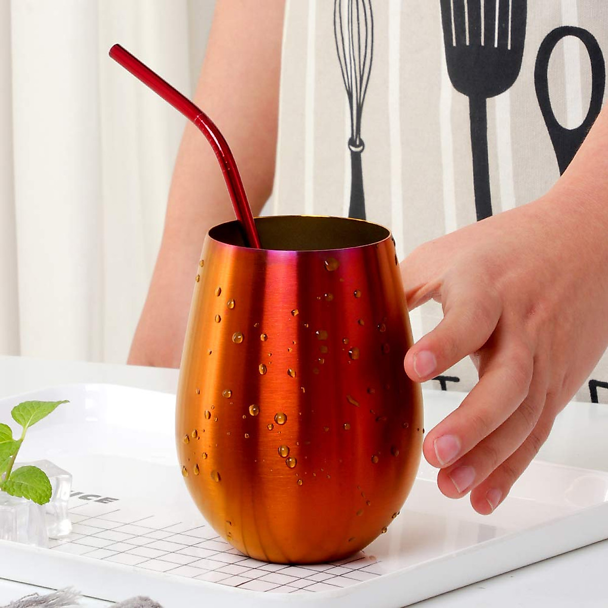 Mingcheng 17 oz Stainless Steel Stemless Wine Glass, Outdoor Portable Wine Tumbler for the Pool, Camping, Cookouts, Travel - Set of 2 Metal Drinking Cups(Rainbow red)