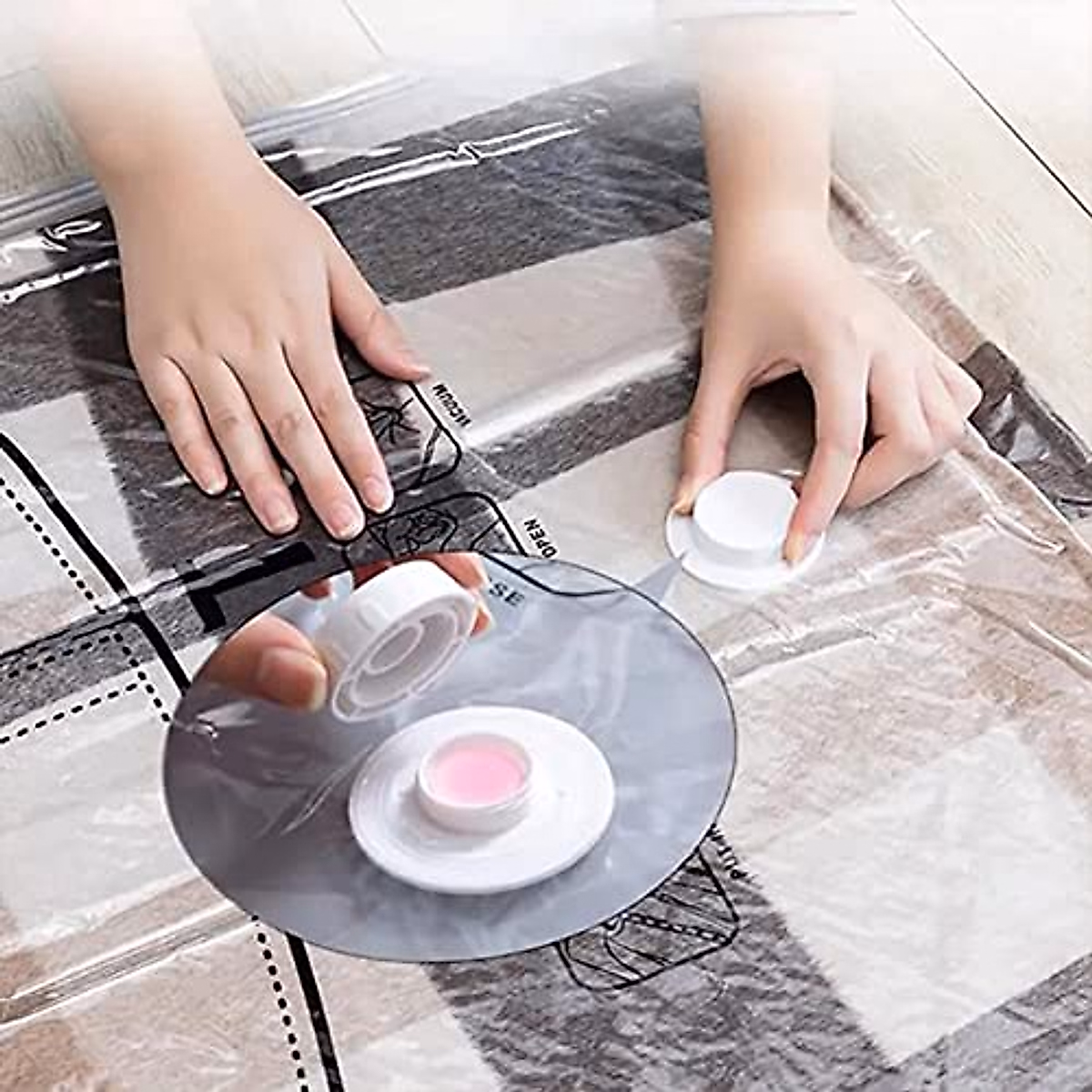 HAGUAN Hanging Compressible Storage Bag, Reusable Hanging Vacuum Storage Bags Space Saver Bags for Clothes, Vacuum Storage Bags for Home Closet Organization (5PCS,M (67 * 90cm))