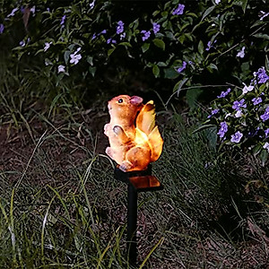 Juliahestia Squirrel Garden Decor Solar Lights Outdoor Stakes Decorative Statue Patio Yard Lawn Porch Housewarming Cute Animal Figurines Ornaments Pathway Resin Waterproof