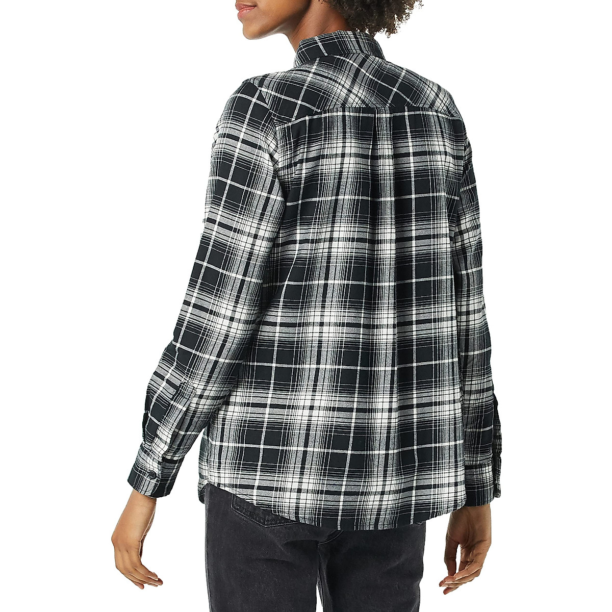 Amazon Essentials Women's Classic-Fit Long-Sleeve Lightweight Plaid Flannel Shirt, Black White Large Plaid, Small