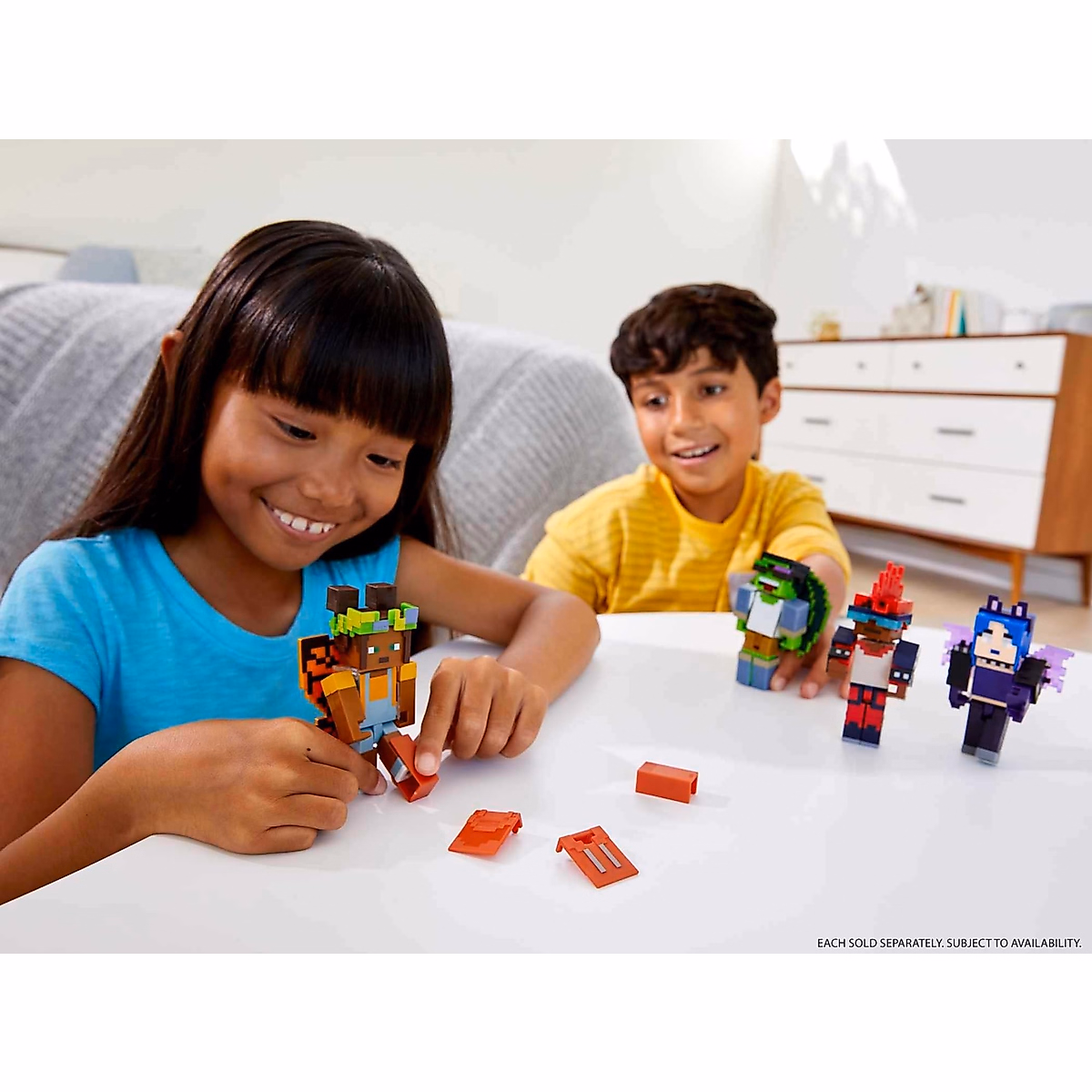 Mattel Minecraft Creator Series Party Shades Figure, Collectible Building Toy, 3.25-inch Action Figure with Accessories, Gift for Ages 6 Years & Older