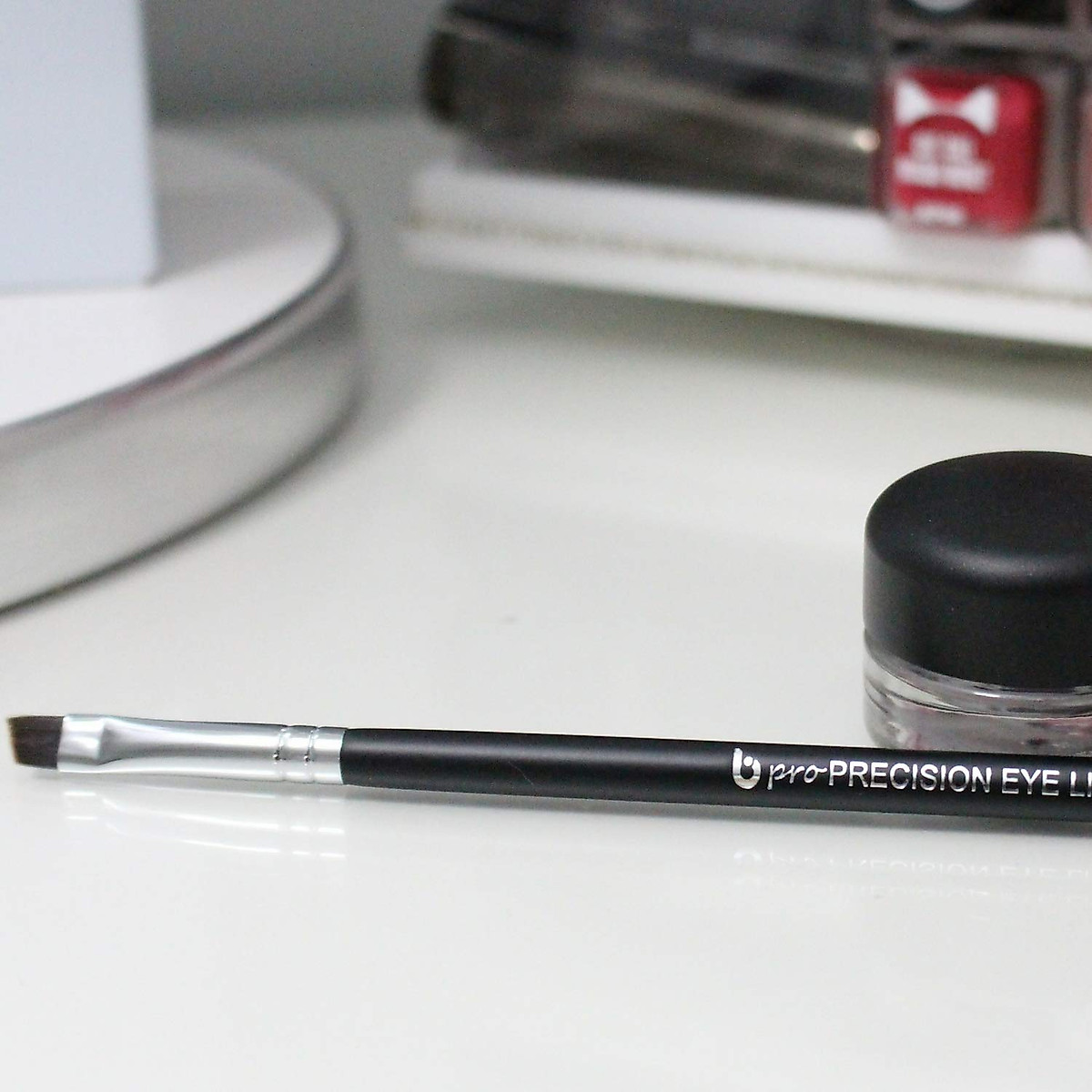 Thin Eyeliner Brush Winged Liner Brush - Beauty Junkees Precision Eyeliner Brush, Tightline Angled Eye Liner Brush for Eyes Makeup Applicator, Liquid, Cream, Powder, Cake, Eyebrow Cosmetics, Synthetic