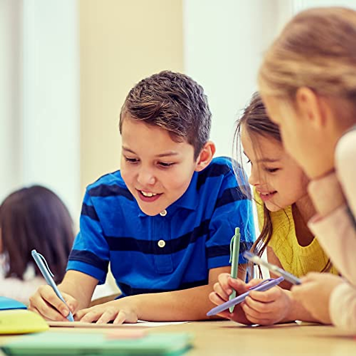 WY WENYUAN 12Pcs Cute Pens, Fine Point Smooth Writing Pens, Pastel Ballpoint Pens Bulk, Colorful Best Gift Pens, Black Ink 1.0 mm Journaling Pen, Pens Office Supplies for Women & Men, Note Taking