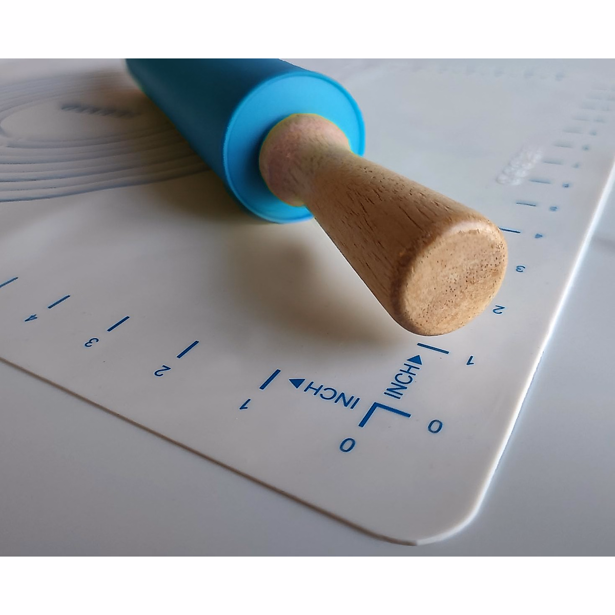 Rolling Pin Pastry Mat, Silicone Rolling Pins for Baking, Thick Nonstick Silicone Mat - Large Rolling Pin, 17” Pastry Roller Dough Roller chapati rolling board, Roti Mat Roller Pie Mat for Rolling