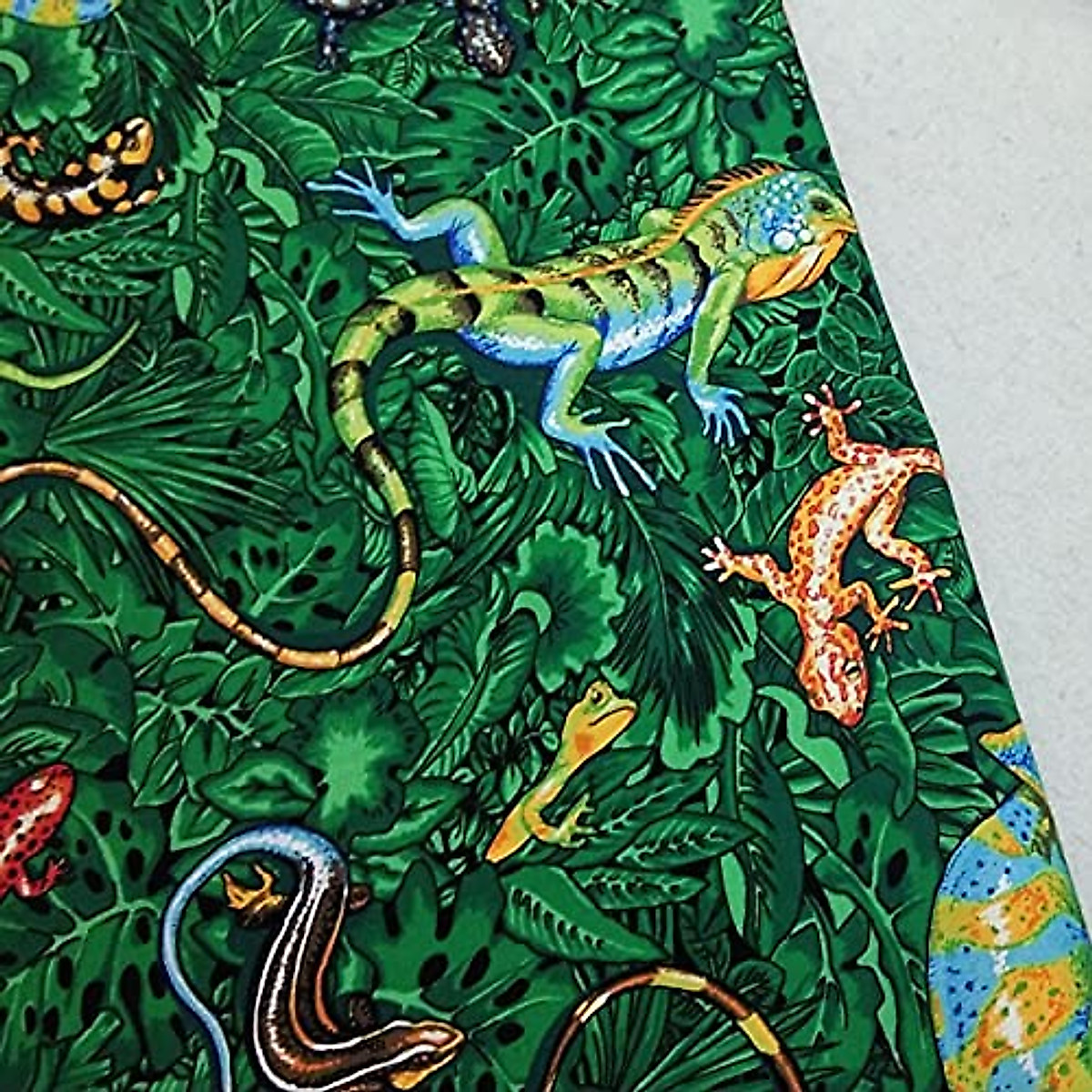 PUMCRAFT Sewing Fabric 100% Cotton Green Leaf Colorful Lizard Printing Plain Cotton Fabric Animal Forest Variety Colorful DIY Patch - 50cm - 105cm Fabric Patchwork Craft