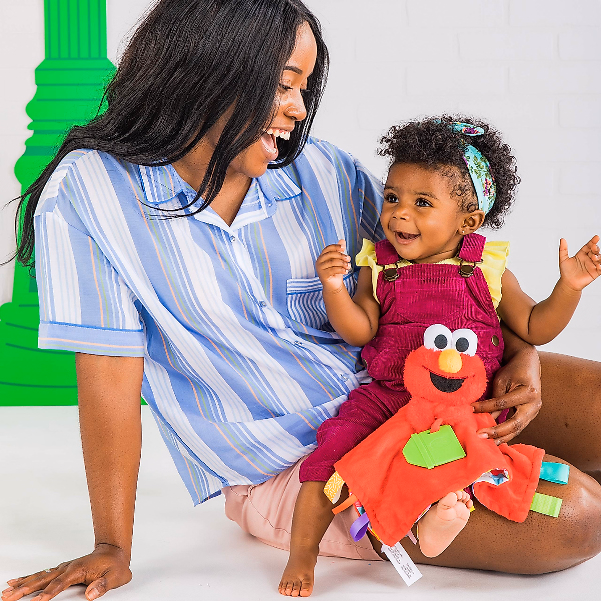 Bright Starts Sesame Street Snuggles with Elmo Baby's First Soothing Blanket, Ages 0-12 Months