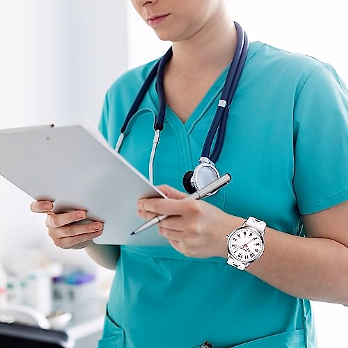 RioFoior Nurse Watch for Nurse,Nursing Student,Medical Professionals,Doctors,with Variety Colors,Second Hand and 24 Hour,Easy to Read Waterproof Watch（White-Black）