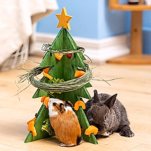 Guinea Pig Toys, Christmas Tree Foraging Puzzle Toy Treat Feeder for Bunny Hamster Rabbits Wooden Enrichment Vegetable Rack Mental Stimulation Interactive Toy Xmas Gift Habitat Decor for Small Pets