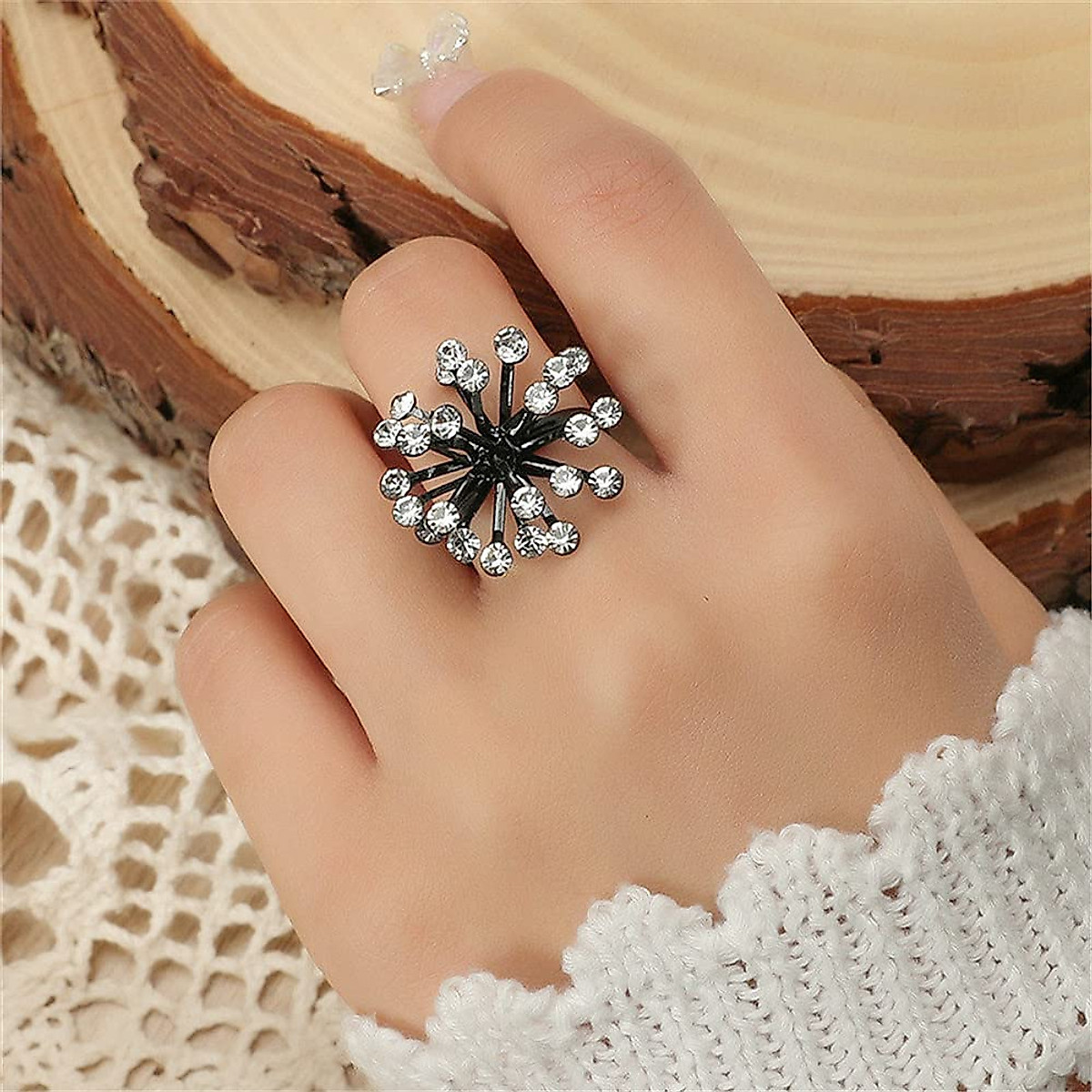 Rhinestone Dandelion Flower Ring for Women Adjustable Crystal Black Blossom Pistil Statement Ring Fashion Unique Jewelry Size 7-9