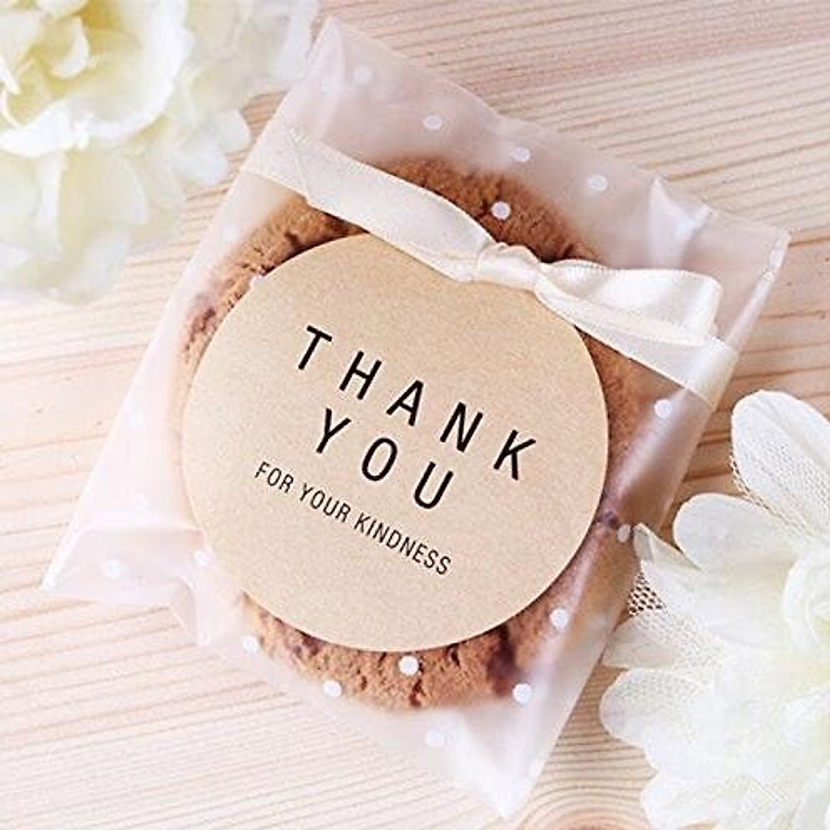 YunKo 200PACK Self Sealing Cellophane Bags Clear Cookie Bags for Gift Giving Treat bags for Packaging Cookies,Candy,Gifts(White Polka Dot,4x4Inches)