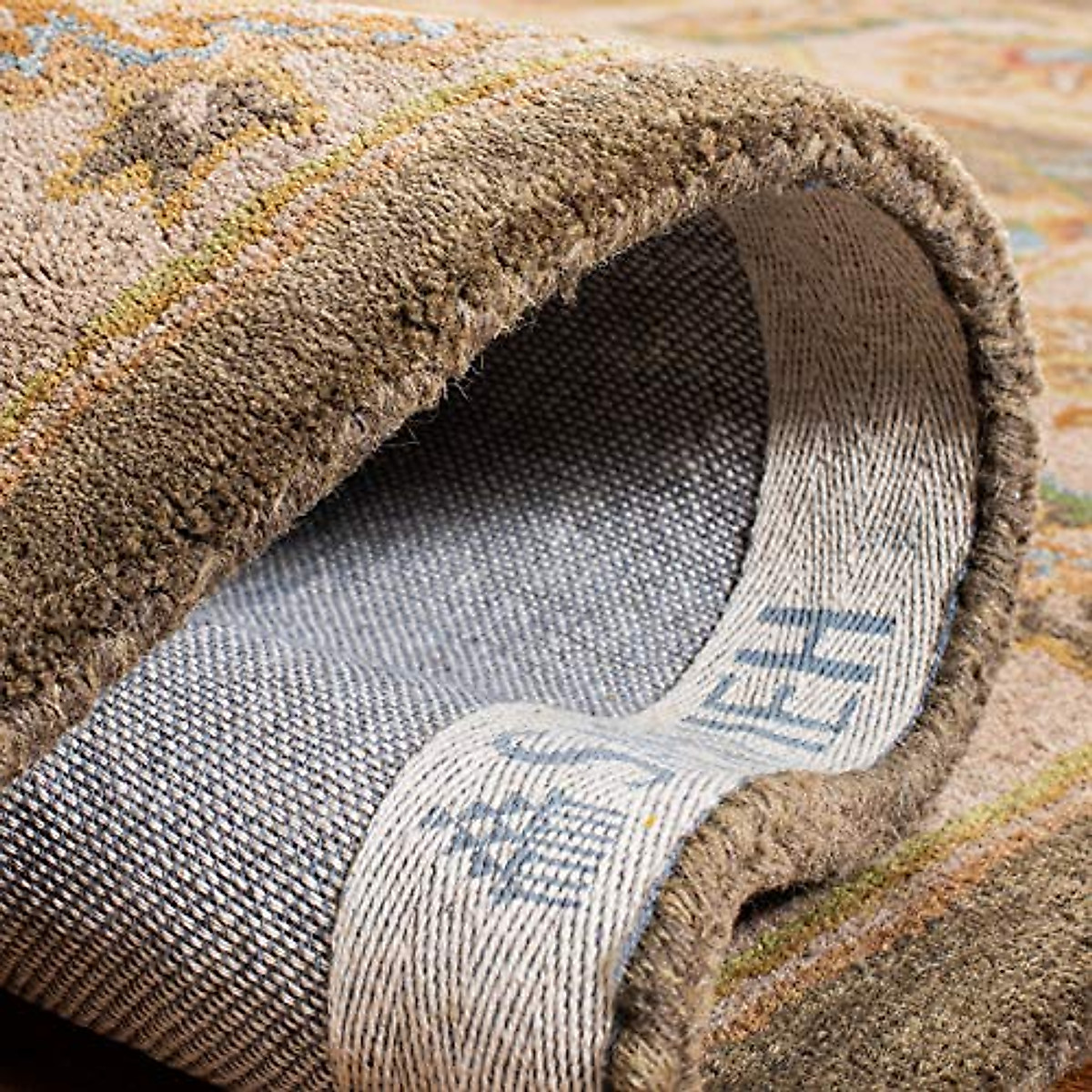 SAFAVIEH Heritage Collection Area Rug - 7'6" x 9'6", Green & Beige, Handmade Traditional Oriental Wool, Ideal for High Traffic Areas in Living Room, Bedroom (HG964A)