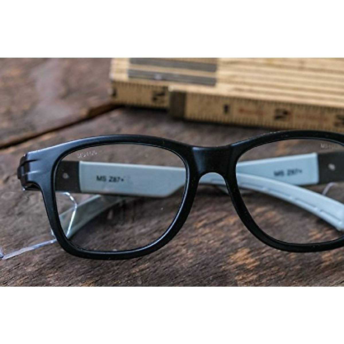 MAGID ANSI Z87+ Performance Anti-Fog Safety Glasses with Side Shields, Scratch-Resistant, Comfortable & Stylish, Cloth Case Included, Clear Lens, Y50 Iconic Design, Y50BKAFC (1 Pair)