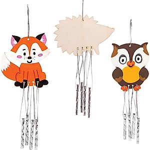 Baker Ross AW877 Woodland Critter Wooden Windchimes - Pack of 4, Musical Chime Kits for Kids Arts and Crafts Projects, Great Indoor or Outdoor or as a Gift for Creative Children