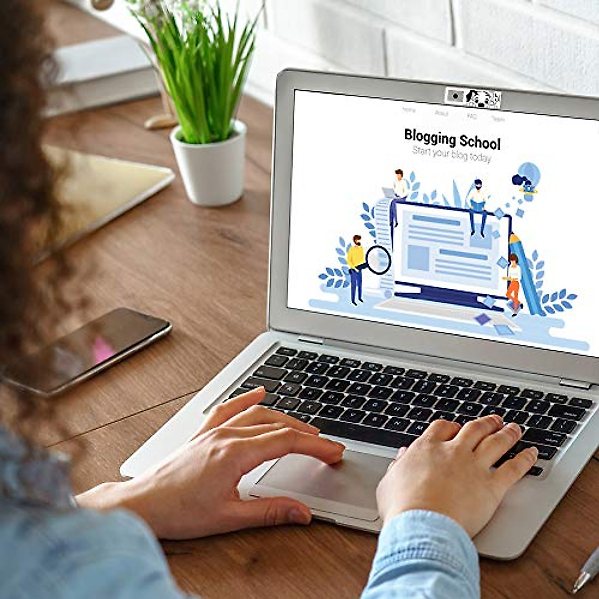 ERT GROUP Original and Officially Licensed by Disney Webcam Cover, Pattern Dalmatian 001, Privise Sliding Camera Cover for Laptop, Computer and Tablet, Security Products