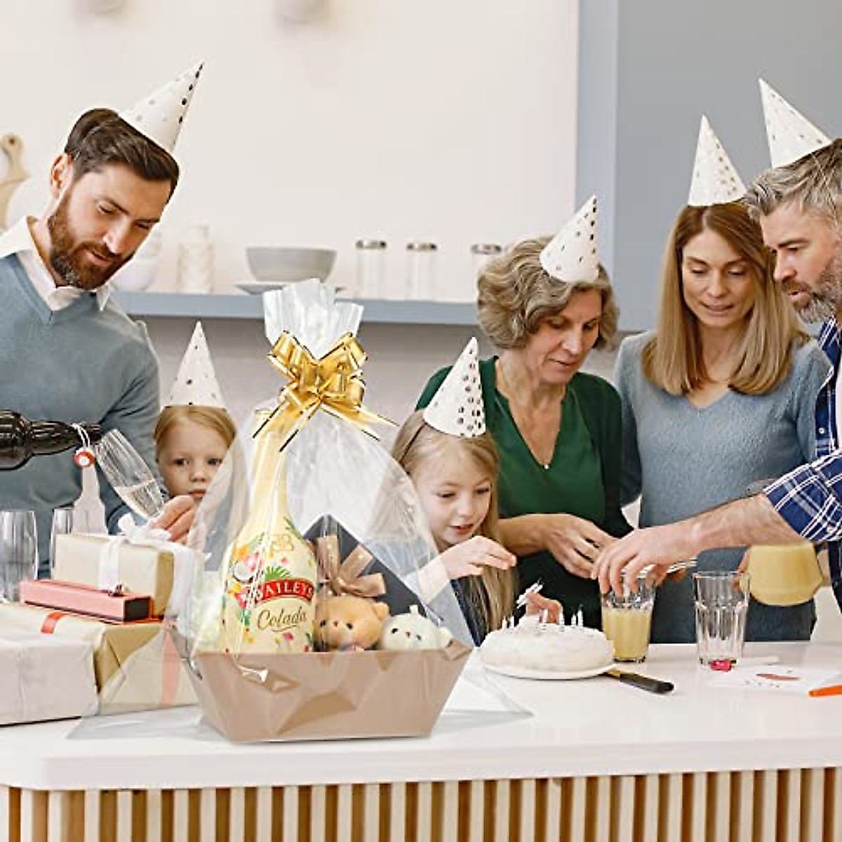 44 Pcs Basket for Gifts Empty Gift Basket Kit Include 12 Gift Basket Empty 12 Plastic Bags for Gift Baskets and 20 Gold Pull Bows for Wedding Birthday Thanksgiving Christmas Party Gift Wrapping