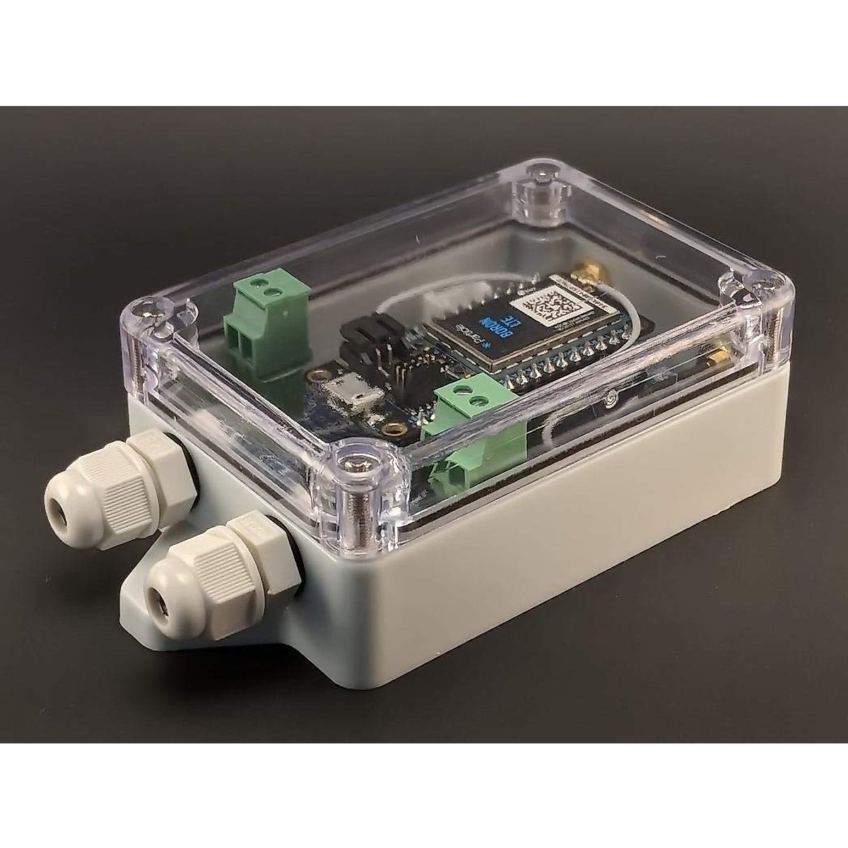 qBoxMini DIY IOT Enclosure Kit (Two SMAs), IOT Enclosure for Arduino MKR Feather ESP32 Cellular LoRa WiFi Board, Waterproof IP65 Enclosure with Glands, prototyping PCB and Two SMA connectors