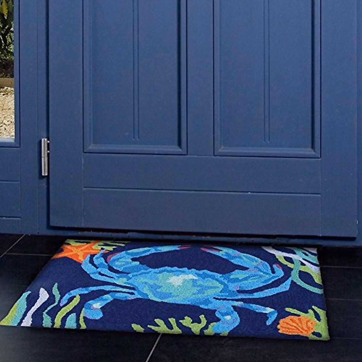 Jellybean Deep Blue Crab Coastal Indoor/Outdoor Machine Washable 21" x 33" Accent Rug