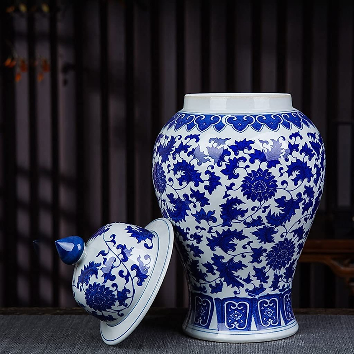 Chinese Blue &White Ginger Jar with Lid, Handmade Decorative Ceramic Temple Jar with Pattern, Storage Jar for Home Decoration Countertop Ornaments