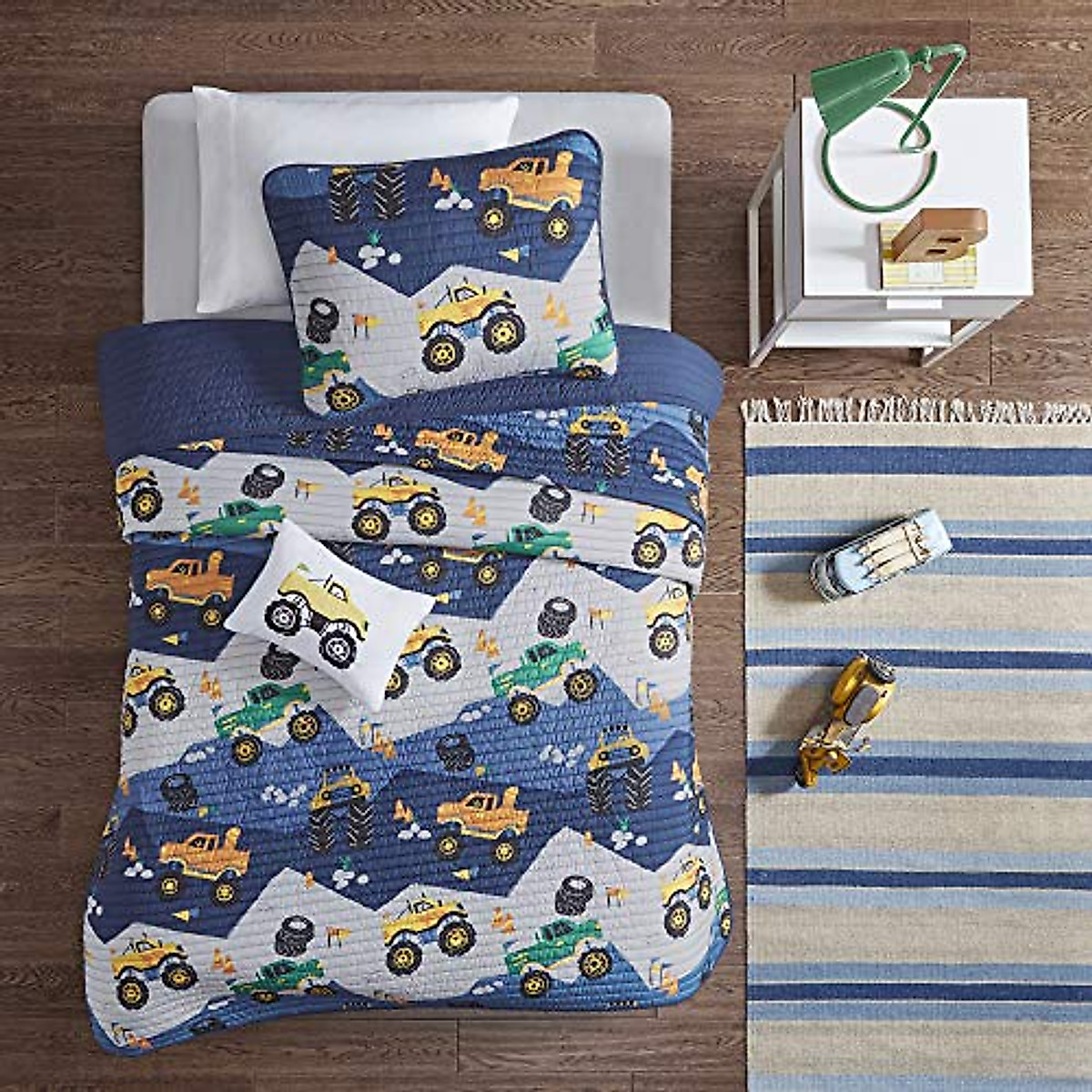 Mi Zone Kids Nash Reversible Quilt Set, Vibrant Fun Design, Lightweight All Season Children Bedding, Coverlet Bedspread, Boys Bedroom Décor, Twin, Big Wheel Monster Trucks 3 Piece