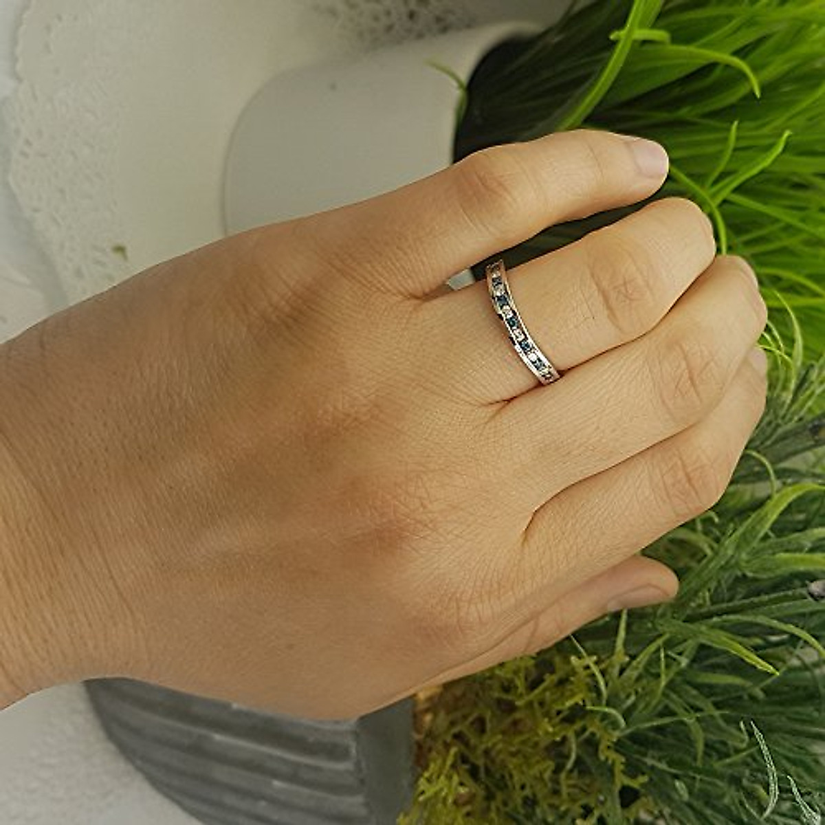 Dazzlingrock Collection 0.75 Carat (ctw) 10k Round White And Blue Diamond Curved Guard Bridal Wedding Band, White Gold, Size 7