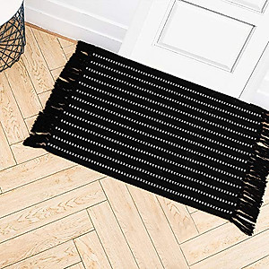 idee-home Black Small Boho Rug, Boho Bathroom Rug, Patterned Bath Mat, Woven Black Striped Rug for Bedroom Living Room, Sink Kitchen Boho Rug with Tassel 2'x3'