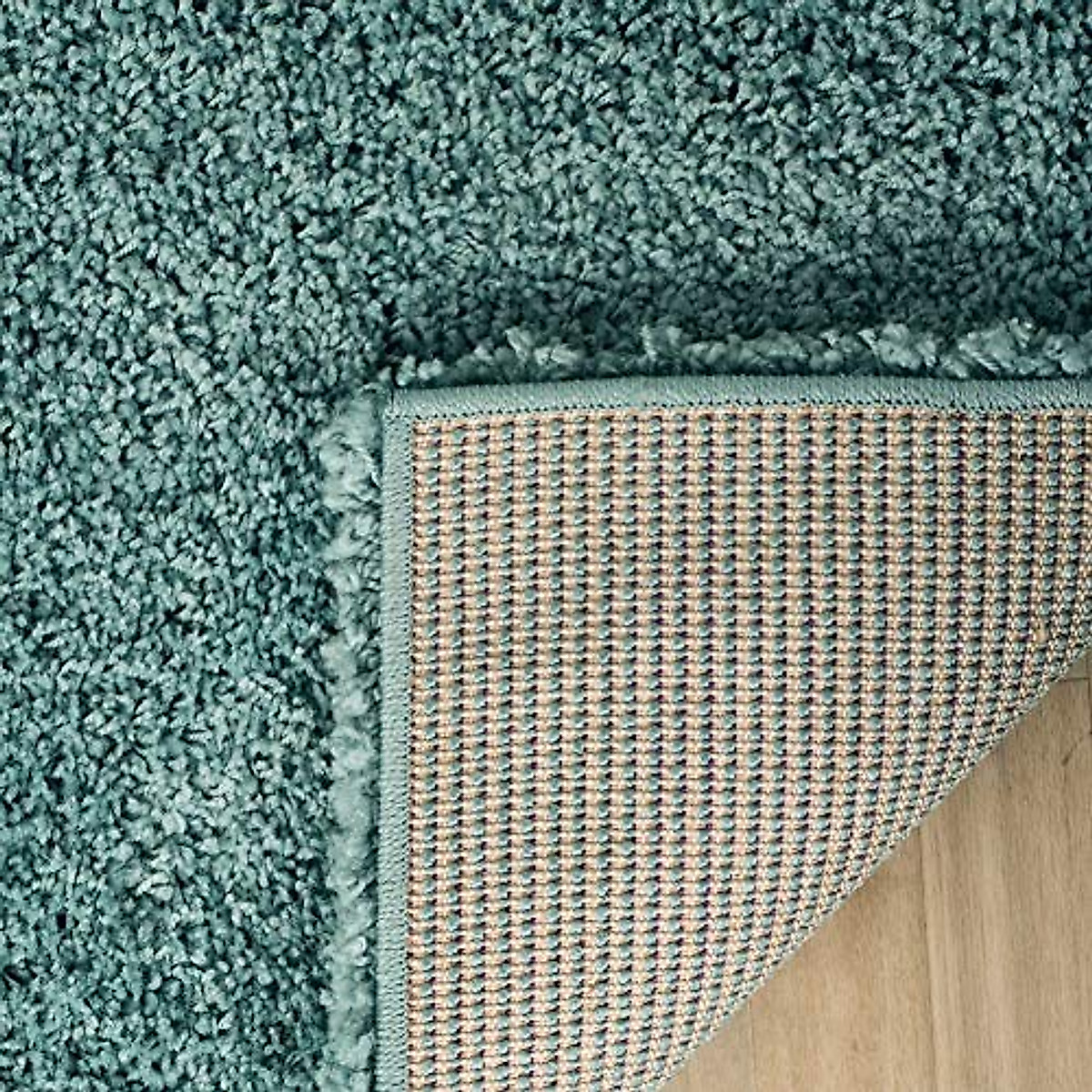 SAFAVIEH California Shag Collection Accent Rug - 4' x 6', Light Blue, Non-Shedding & Easy Care, 2-inch Thick Ideal for High Traffic Areas in Entryway, Living Room, Bedroom (SG151-6060)