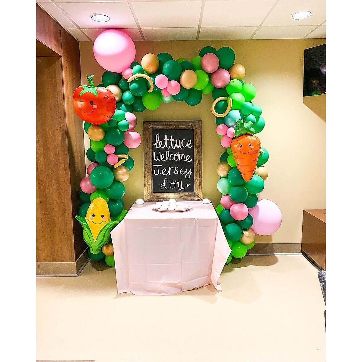 8 Pack Gaint Fruit Vegetable Foil Balloons Cute Helium Mylar Strawberry Grape Banana Orange Corn Carrot Tomato Broccoli Balloons for Theme Birthday Party Decorations Supplies