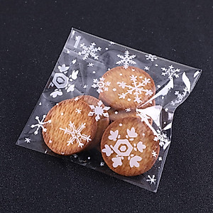 Tatuo 200 Pieces Christmas Cookie Bags Wrappers Snowflake Cellophane Treat Bags Small Holiday Clear Candy Bag Gifts Goodies Bags with Self Adhesive Seal for Gift Giving