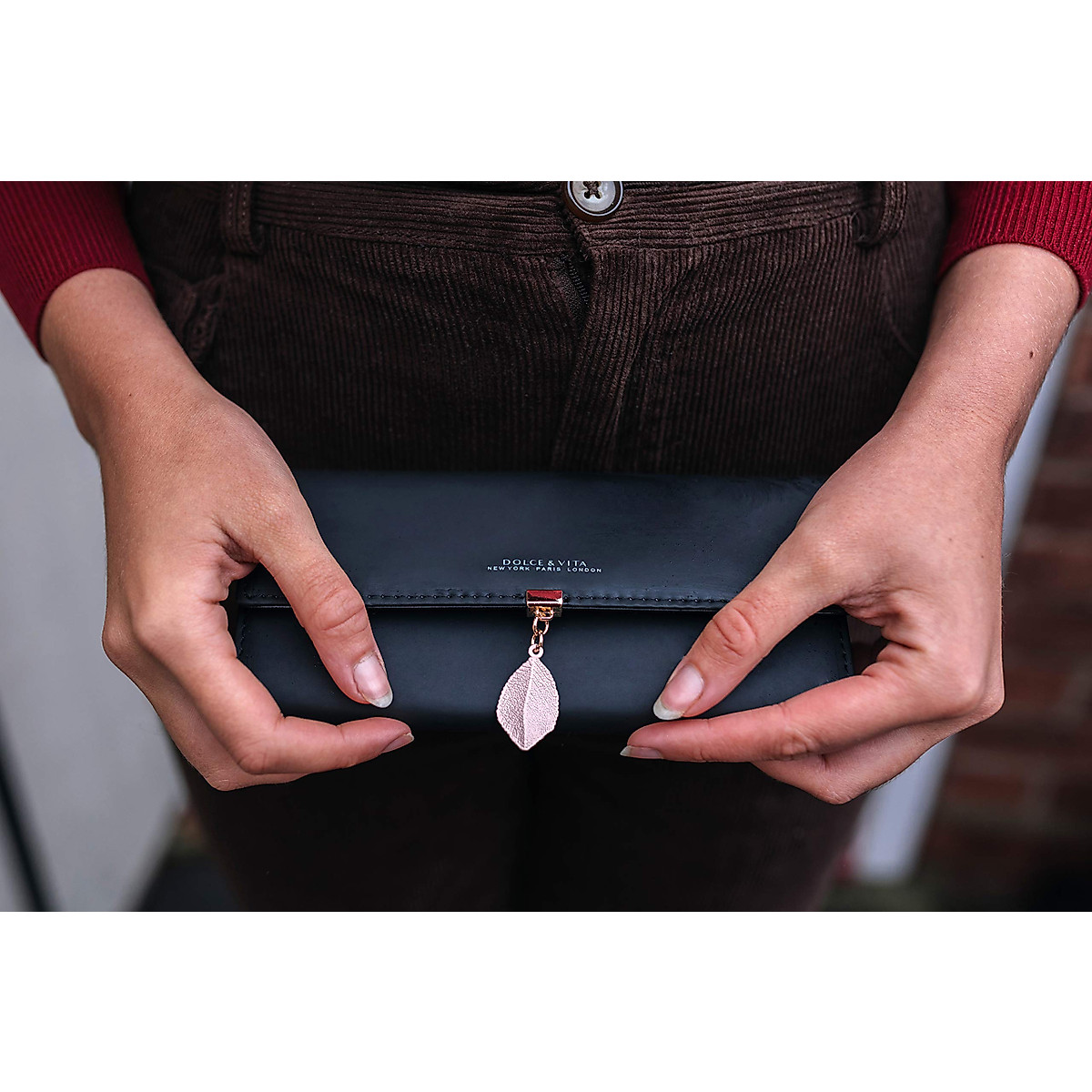 Chic Boutique De Mode Wallets for Women Large Wallet Leather Phone Wallet Ladies Girls Cute Long Slim Trifold Soft Purse Unique Original (Black)