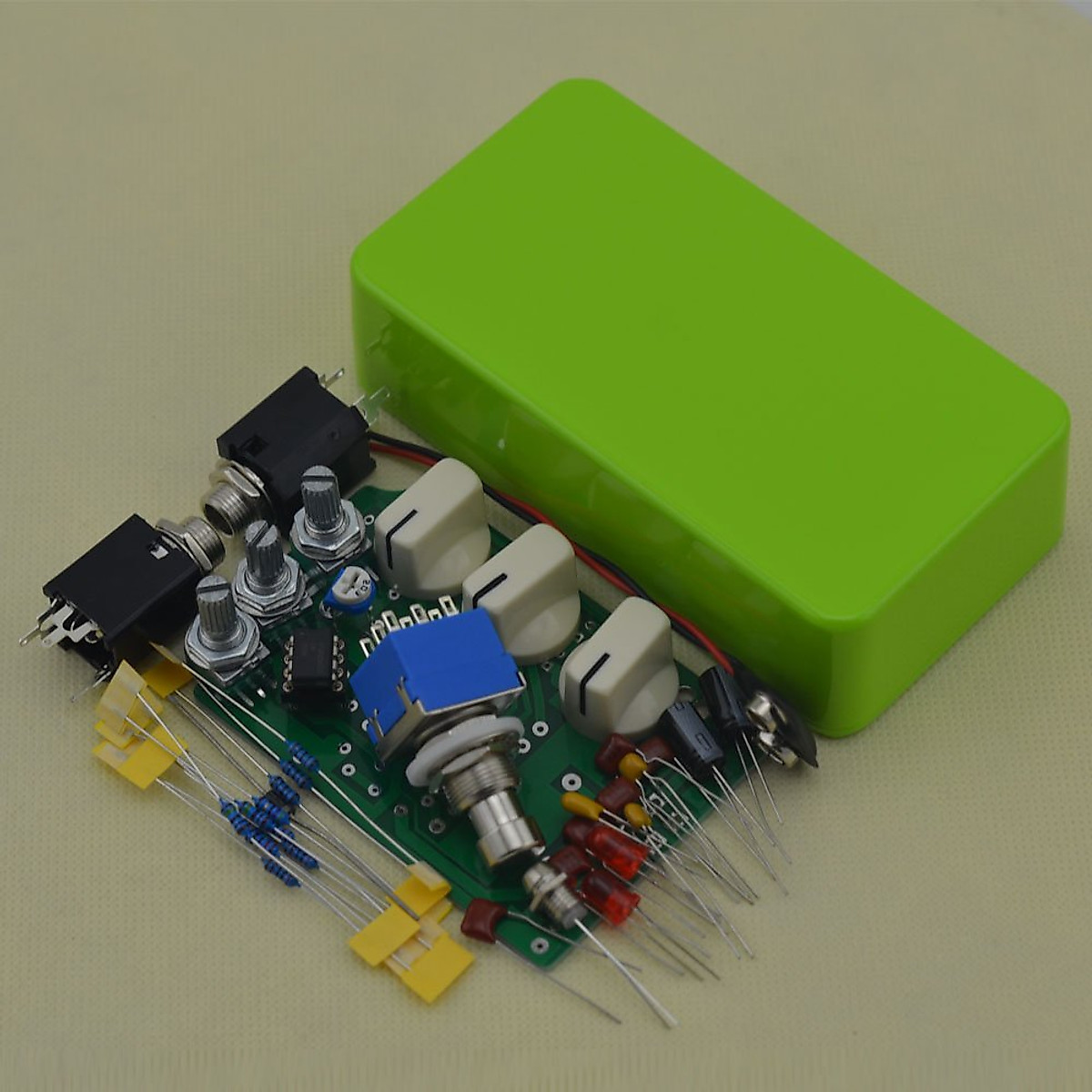 TTONE DIY Distortion DS-1 Guitar Pedal Effects Stompbox Kit Green No Holes