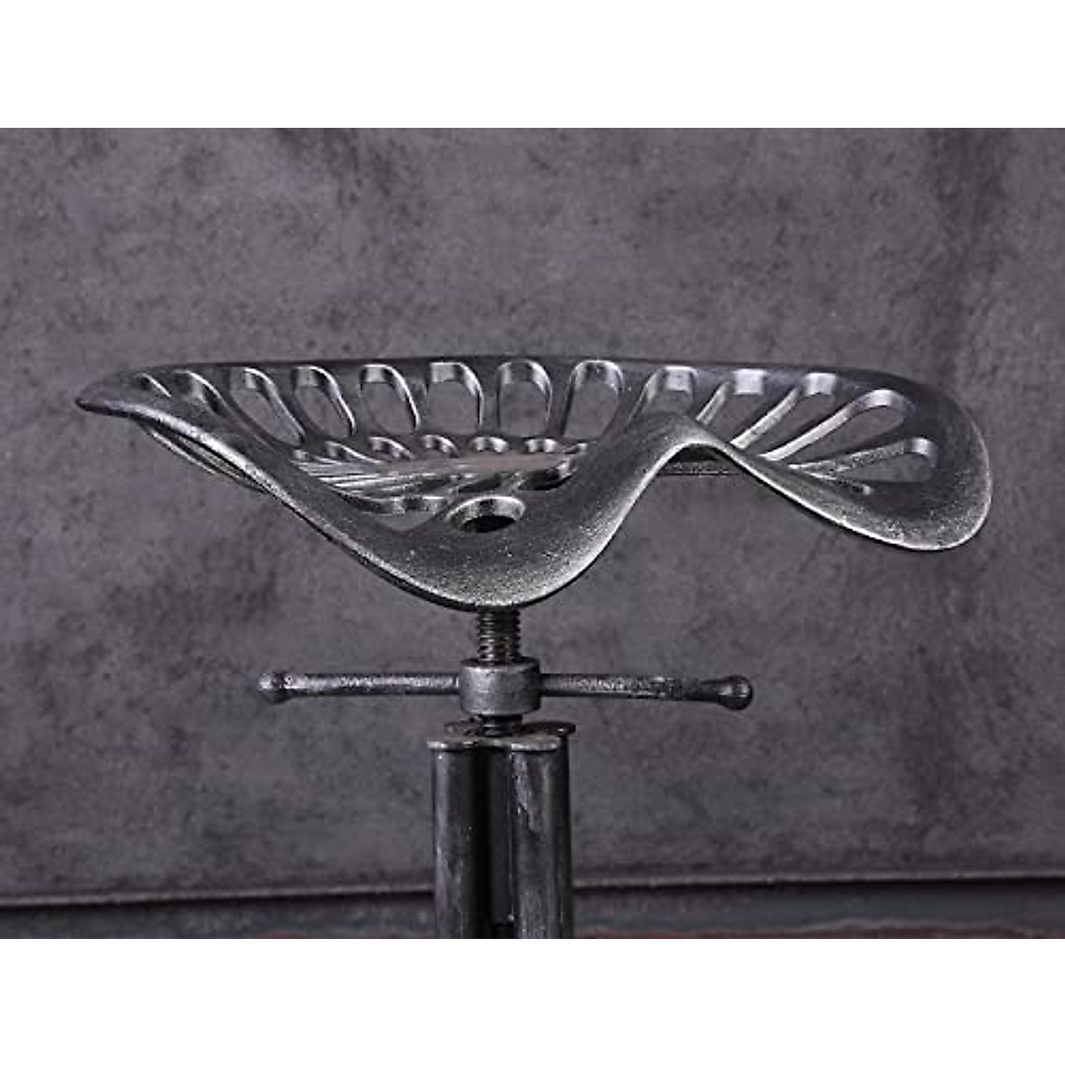 Lisuden Industrial Tractor Seat Barstools Farmhouse Cast Iron Adjustable Counter Height Stools Swivel Kitchen Saddle Bar Stools Set of 2 Metal Black Brush Silver Dining Chair 24"-30"