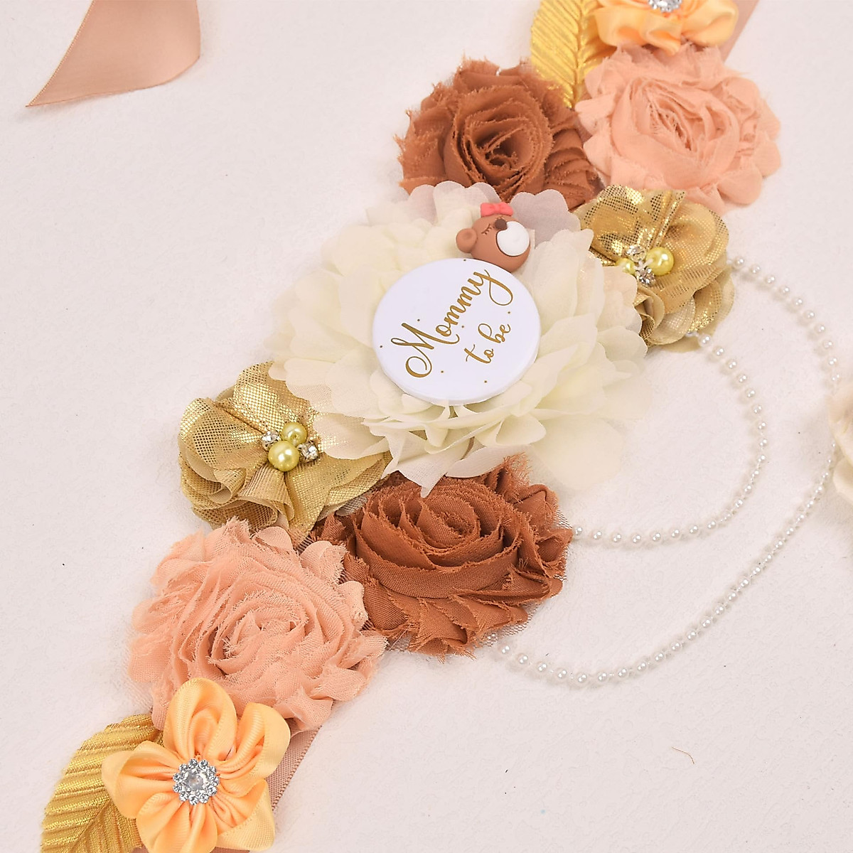CheeseandU 4Pcs Baby Shower Sash Mommy and Daddy to Be Tinplate Badge, Sunflower Crown Garland Headband Pregnancy Sash Bee Flower Belly Belt Baby Shower Party Decorations for Maternity Gift Favour