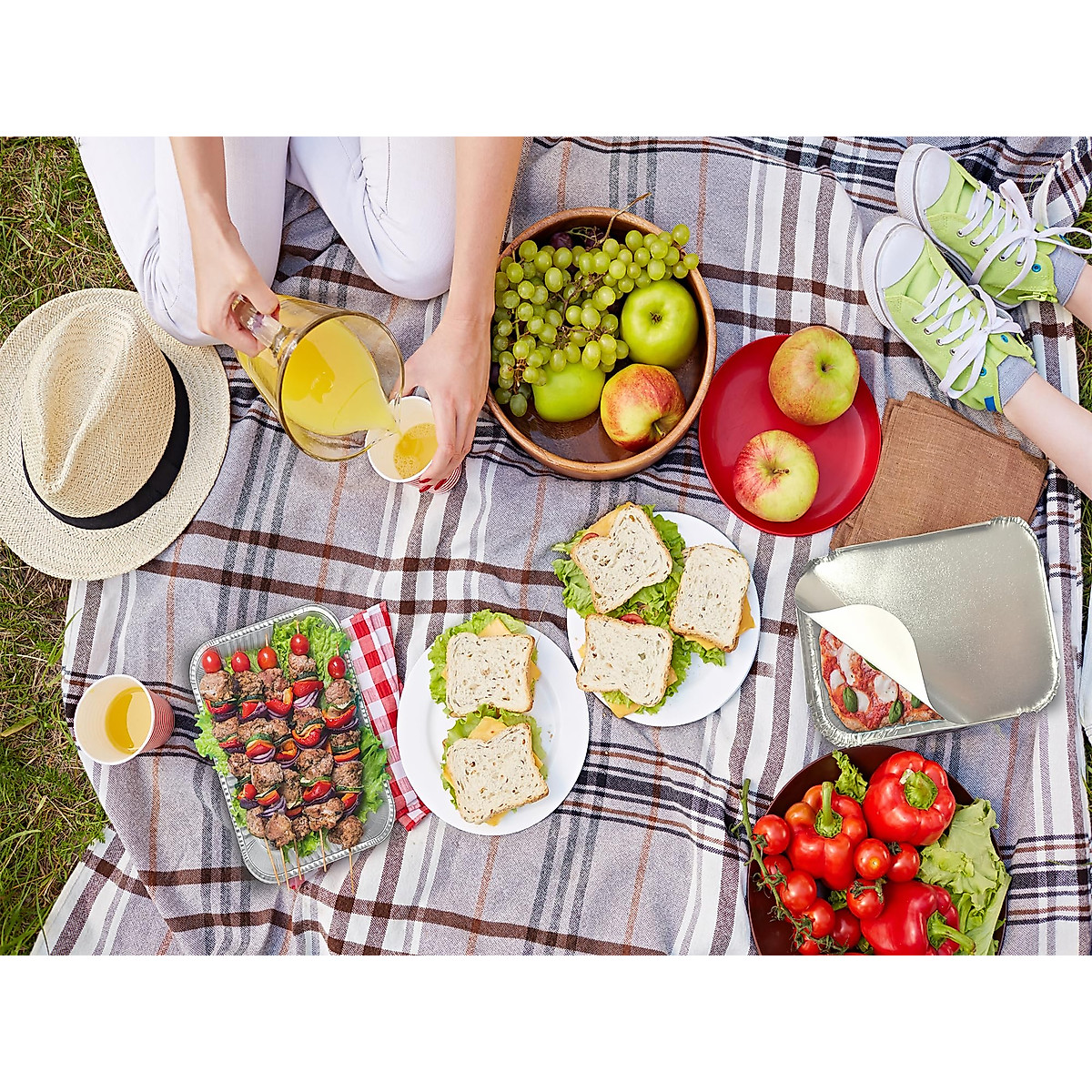 WANBAO 50 PACK 8.3"x6.2" Disposable Tin Foil Pans with Lids 2.25LB Aluminum Pans To Go Containers for Cooking, Baking, Catering Party Meal Prep, Take Out, Freeze