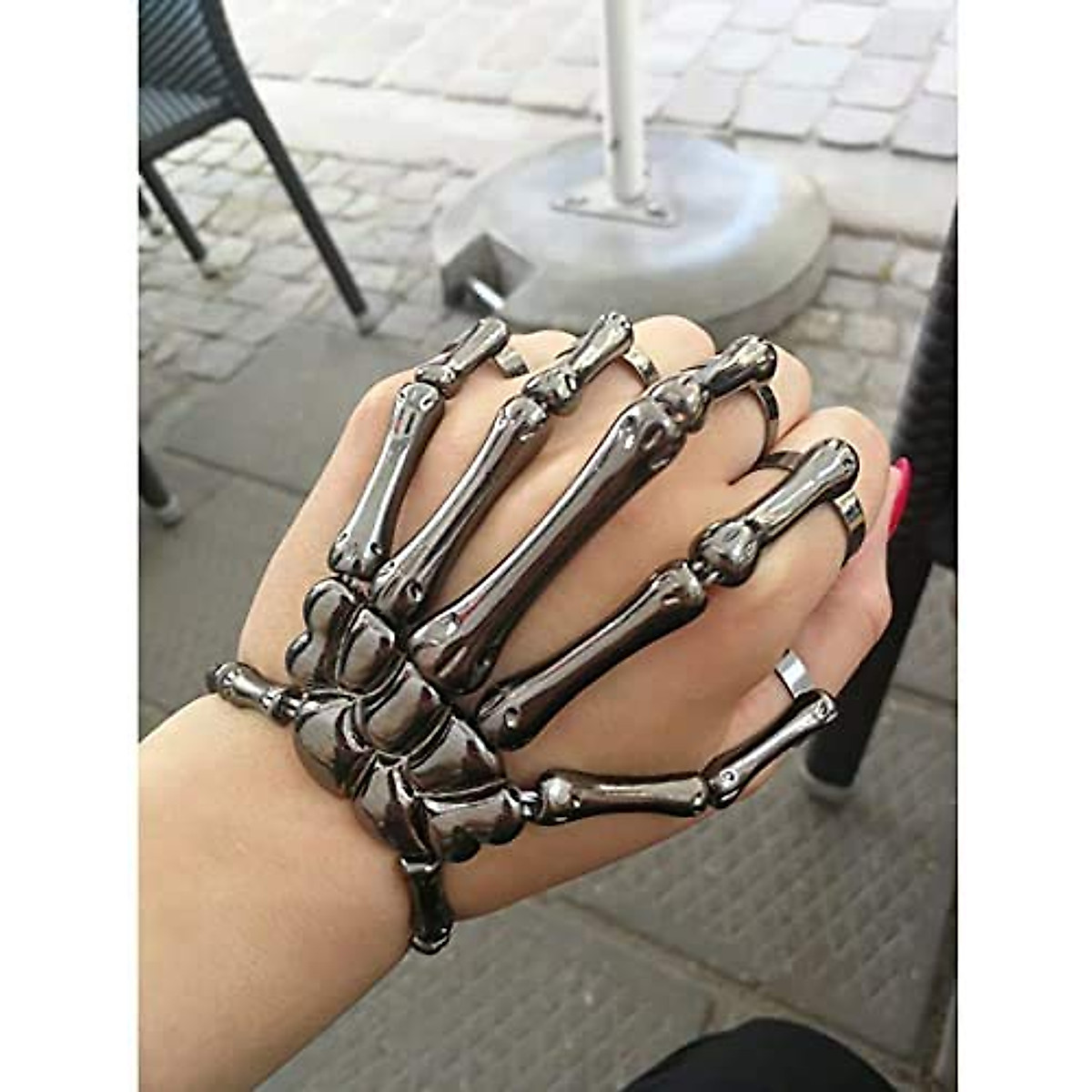 Gothic Handmade Halloween Skull Fingers Wristband Punk Halloween Metal Skeleton Fingers Hand Bone Bracelet with Adjustable Ring Wristband for Women Girls Party-Black