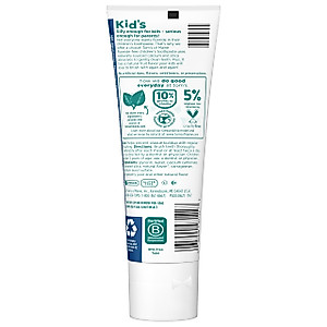 Tom's of Maine Fluoride Free Children's Toothpaste, Natural Toothpaste, Dye Free, No Artificial Preservatives, Silly Strawberry, 5.1 Ounce (Pack of 3) (Packaging May Vary)