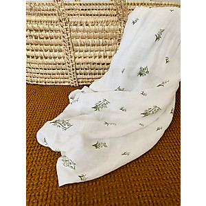 Leyl&Ari Muslin Swaddle Blanket | Floral Baby Wrap | Gender Neutral Newborn Essentials (Blue Bells)