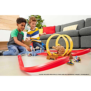 Hot Wheels Mario Kart Bowser’s Castle Chaos Modular Track with Side by Side Racing Lap Flags and Bowser Figure Connects to Other Sets Gift idea for Ages 3 Years and Older