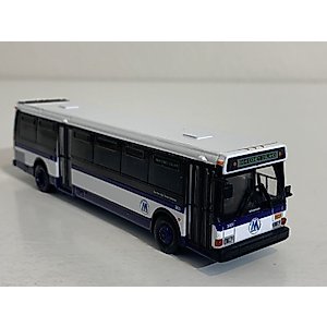 Grumman 870 Transit Bus-New York City Transit Iconic Replicas 1/87 Scale New in The Box 5" Long