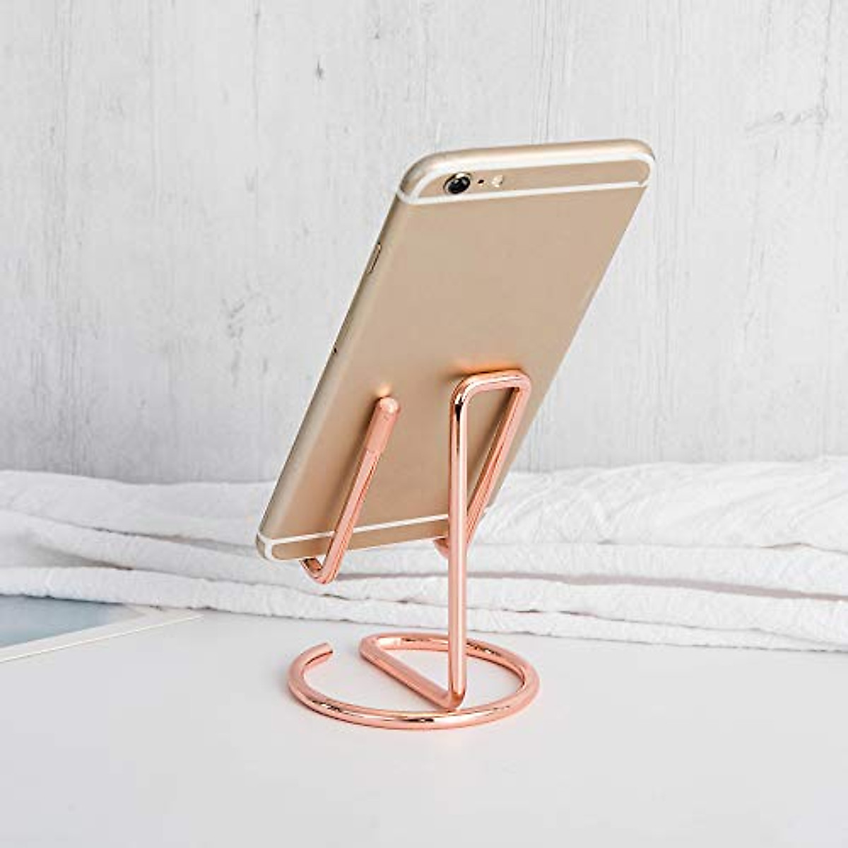 Cell Phone Iron Stand Holder, Rose Gold Universal Portable Tablets Holder, Compatible with All Mobile Phones by HubHnb (Golden)